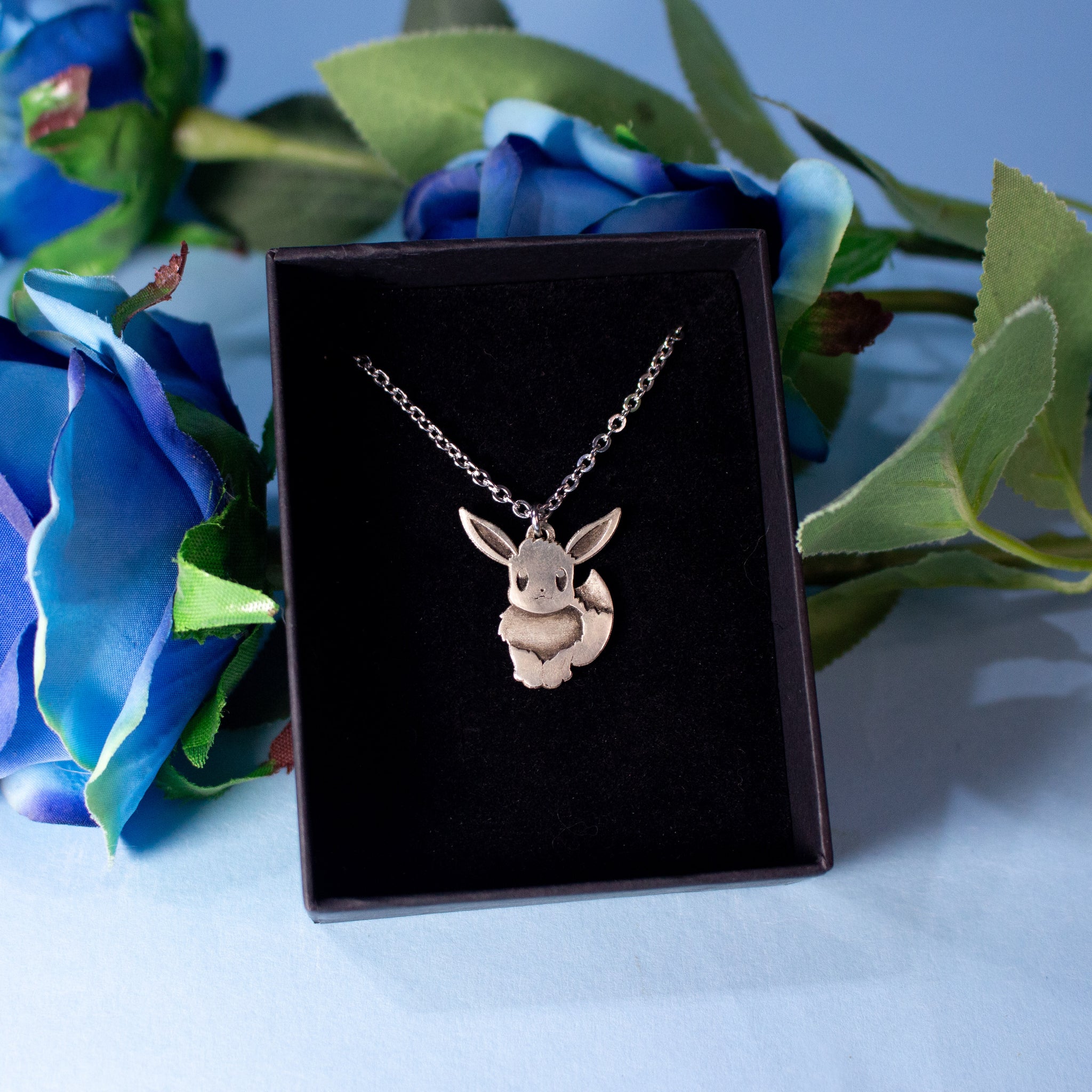 Eevee Pokèmon Silver plated pendant – Mystical Props